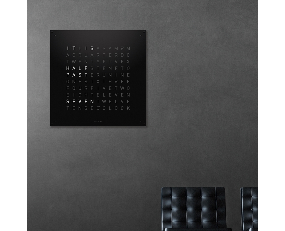 Qlocktwo Large metalen klok | Gerritsma Interieur